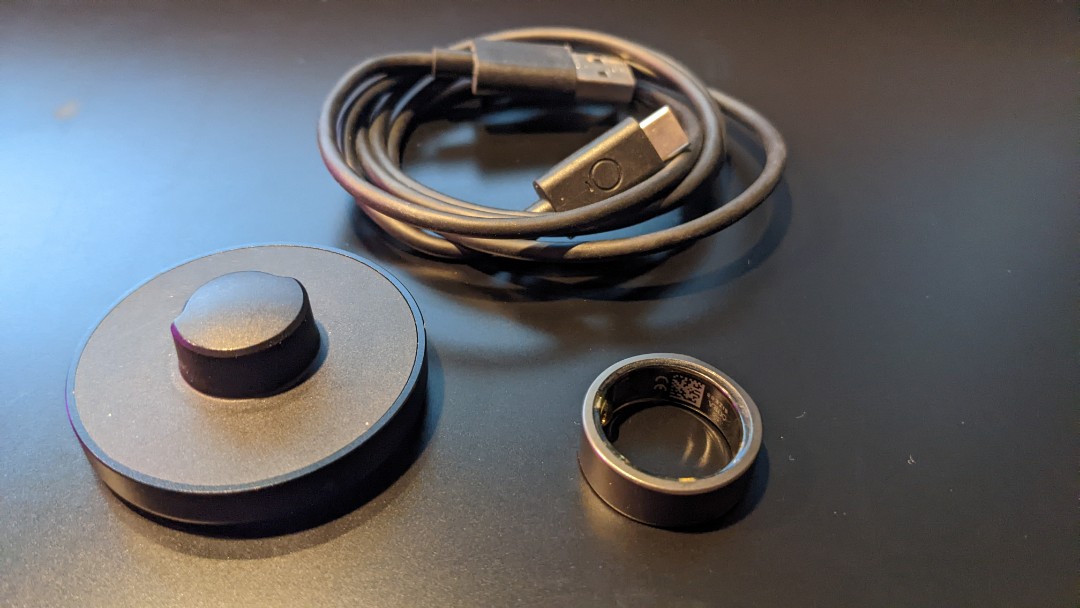 Oura Ring (Gen 2) Heritage Stealth Size 8, Health & Nutrition, Health ...