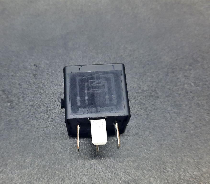 RELAY 645 VW AUDI SKODA SEAT 4H0951253A, Auto Accessories on Carousell
