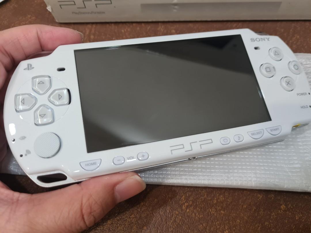 Sony PSP 2006, Video Gaming, Video Game Consoles, PlayStation on Carousell