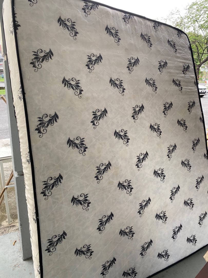 tilam queen span, Furniture & Home Living, Furniture, Bed Frames ...