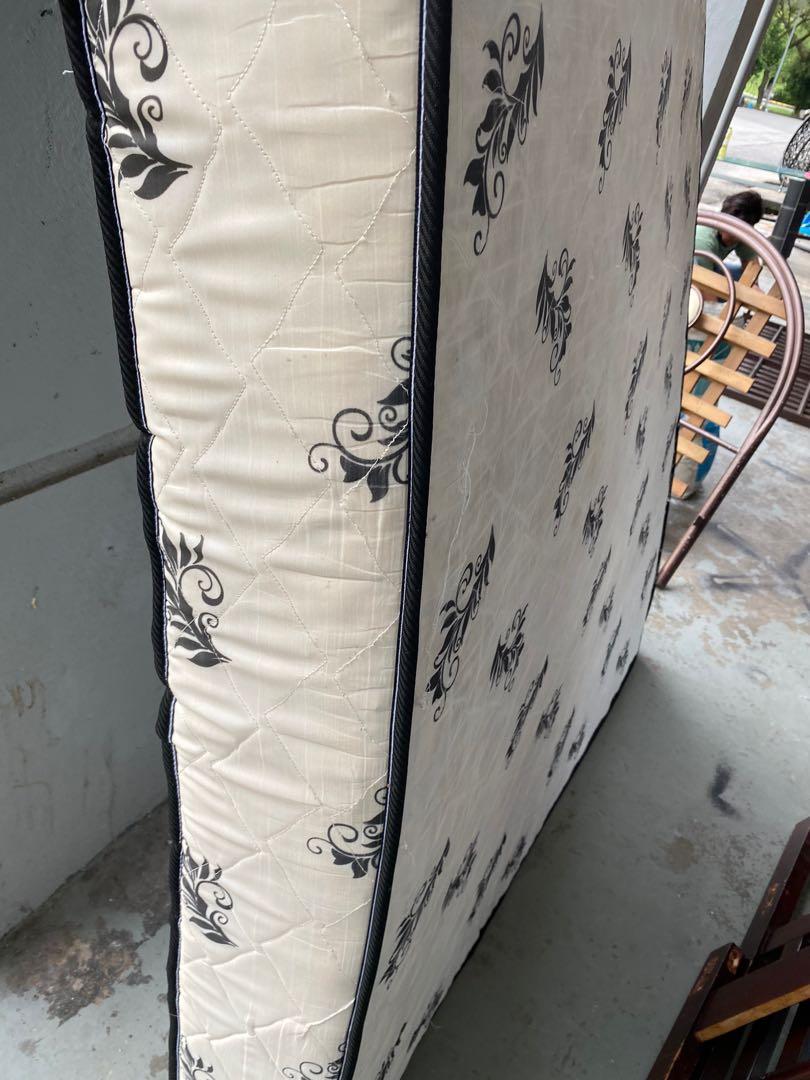 tilam queen span, Furniture & Home Living, Furniture, Bed Frames ...