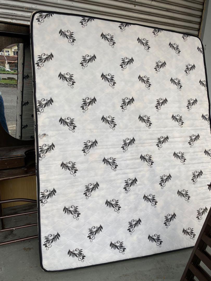 tilam queen span, Furniture & Home Living, Furniture, Bed Frames ...