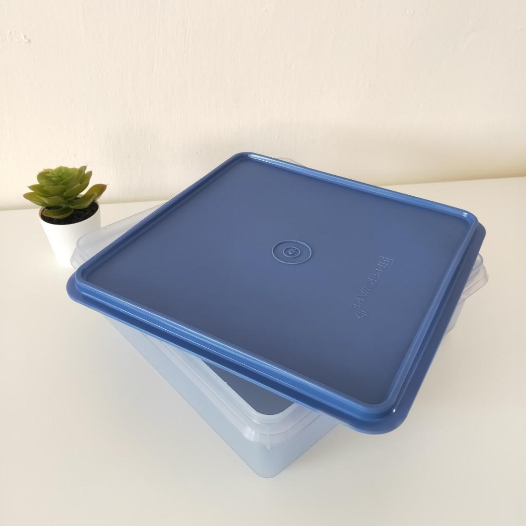 Tupperware tight lit storage box, Furniture & Home Living, Kitchenware ...
