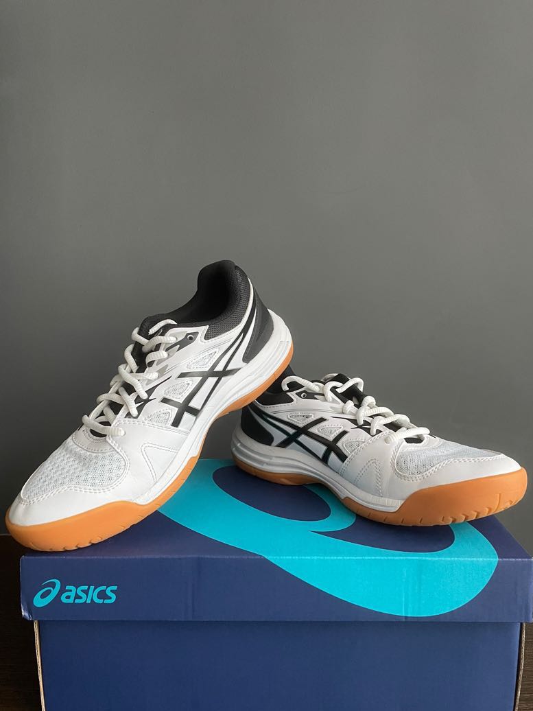 Asics Upcourt shoe / Indoor court shoe, Women's Fashion, Footwear, Sneakers on Carousell