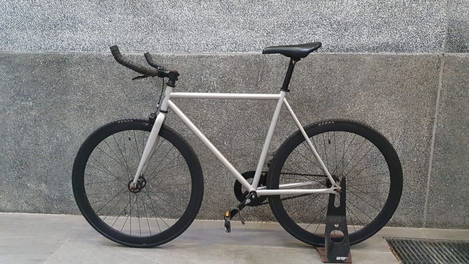 Custom fixie, modified with freewheel option, Sports Equipment ...