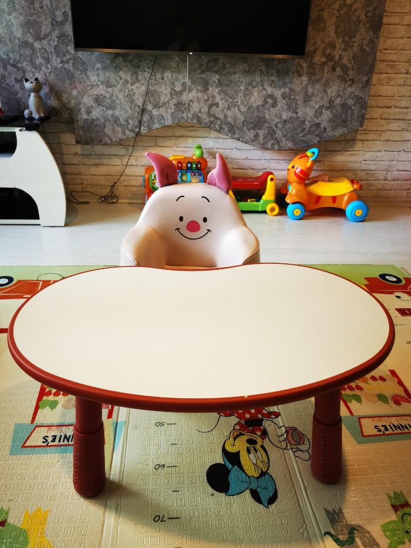 iloom Disney Piglet Aco and Peanut Desk, Babies & Kids, Baby Nursery ...