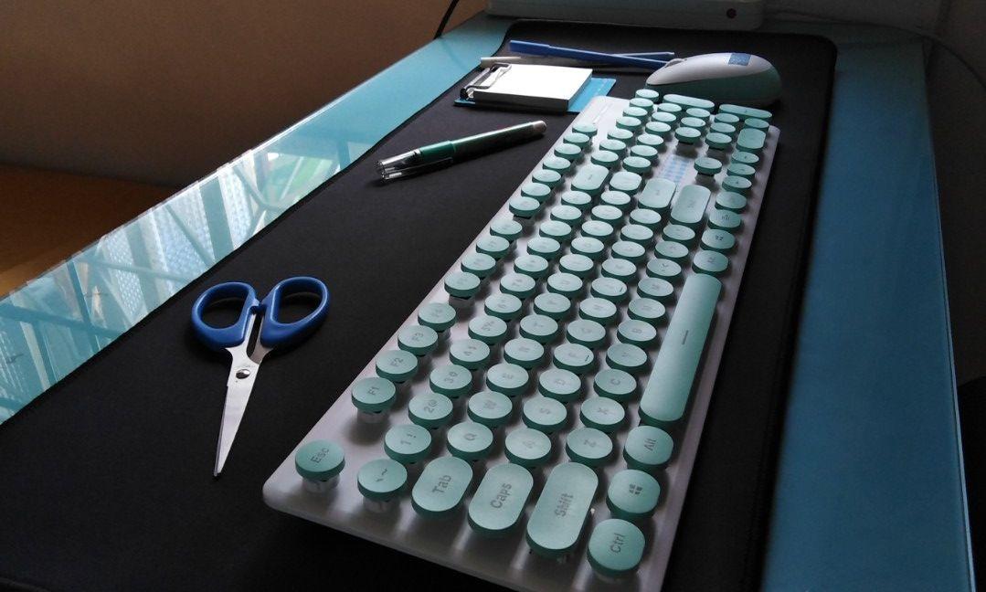 Plain black laptop / keyboard mat, Computers & Tech, Parts ...