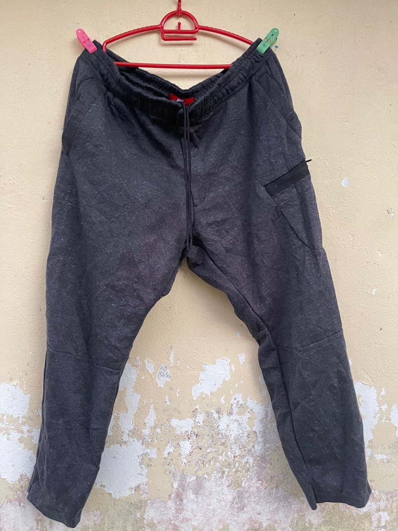 Nike side pocket pants, Men's Fashion, Bottoms, Trousers on Carousell