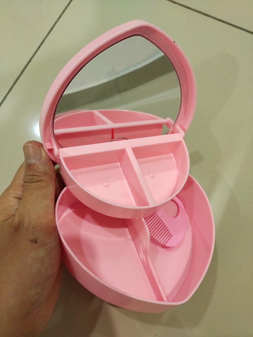 Tupperware Makeup Box | Saubhaya Makeup