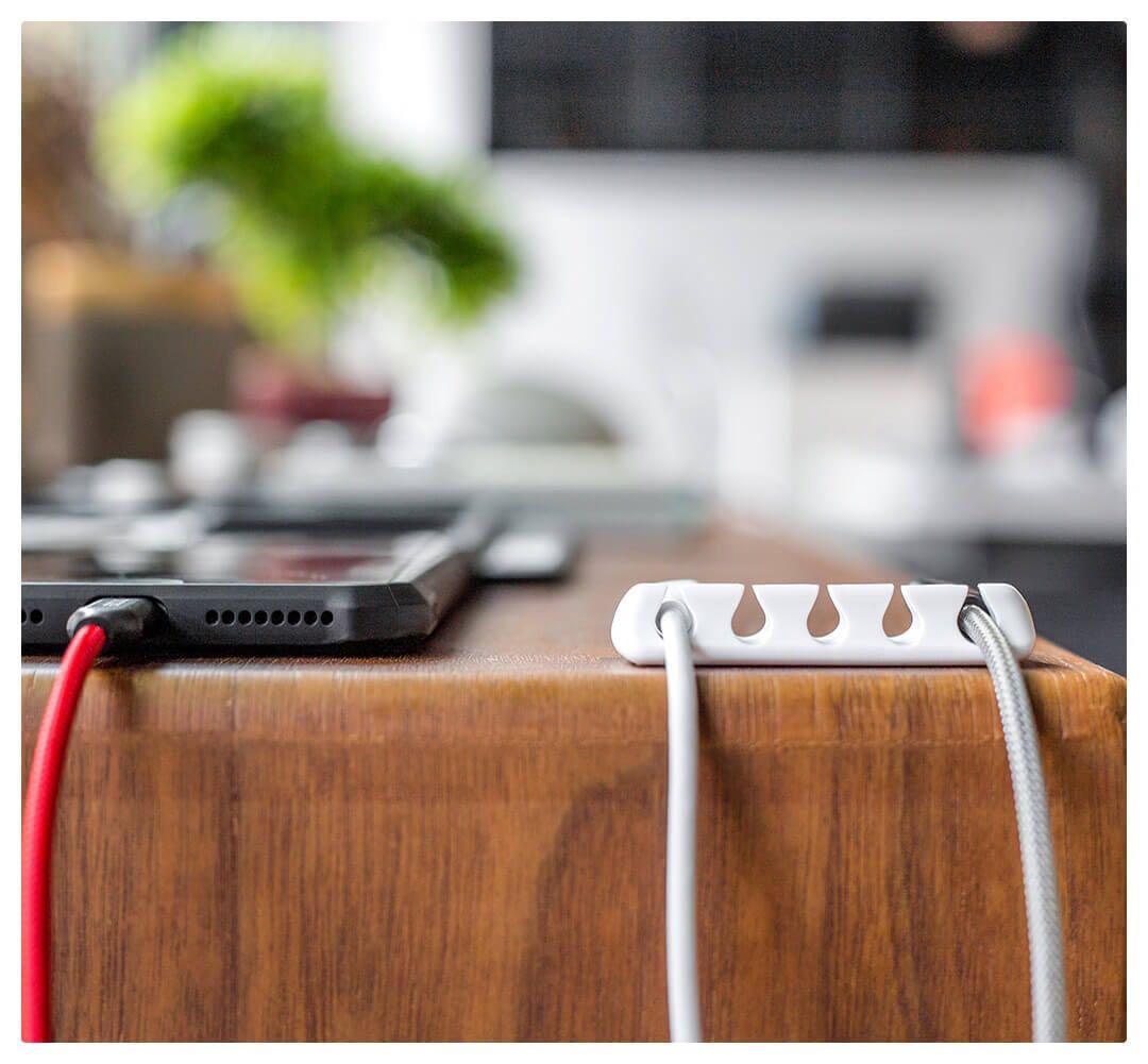 Cable Plug Holder, Mobile Phones & Gadgets, Mobile & Gadget Accessories ...