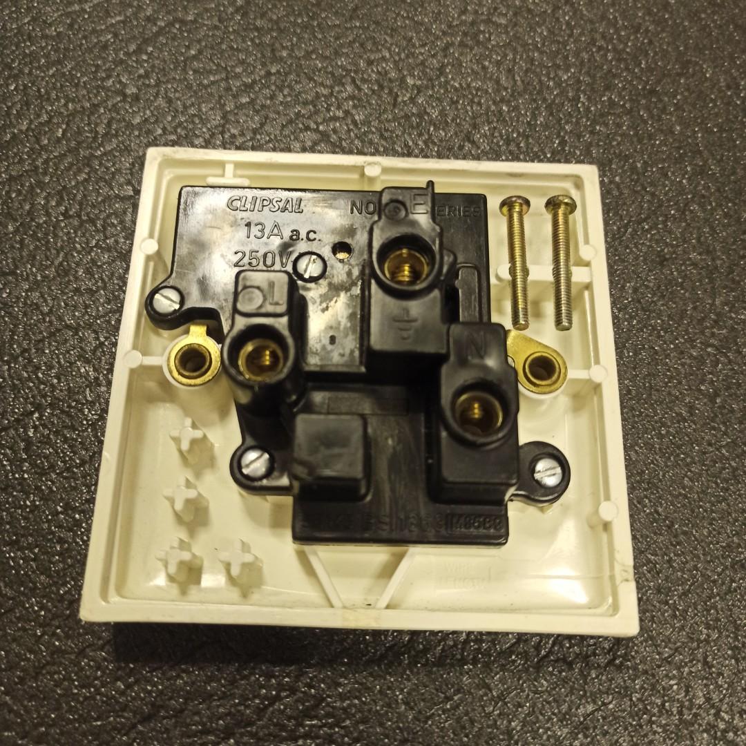 CLIPSAL 13A Power Socket, TV & Home Appliances, Electrical, Adaptors ...