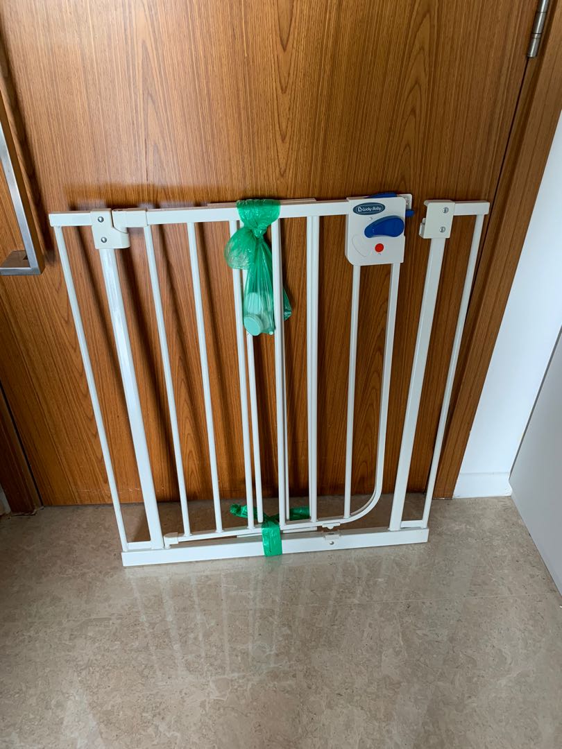 Lucky Baby Smart System Safety Gate with Extension (white), Babies ...