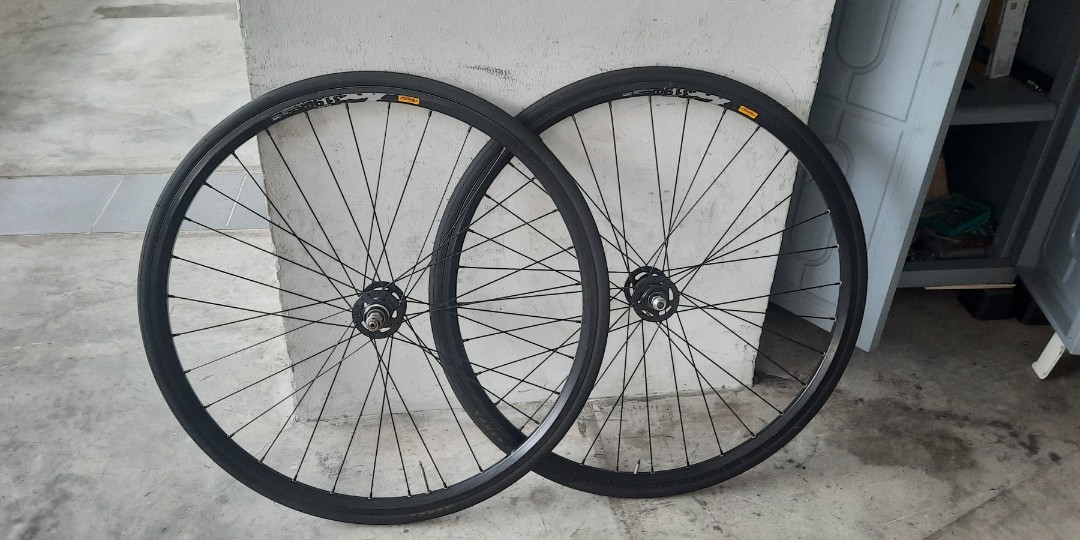 Mavic 319 fixed gear wheelset, Sports Equipment, Bicycles & Parts ...