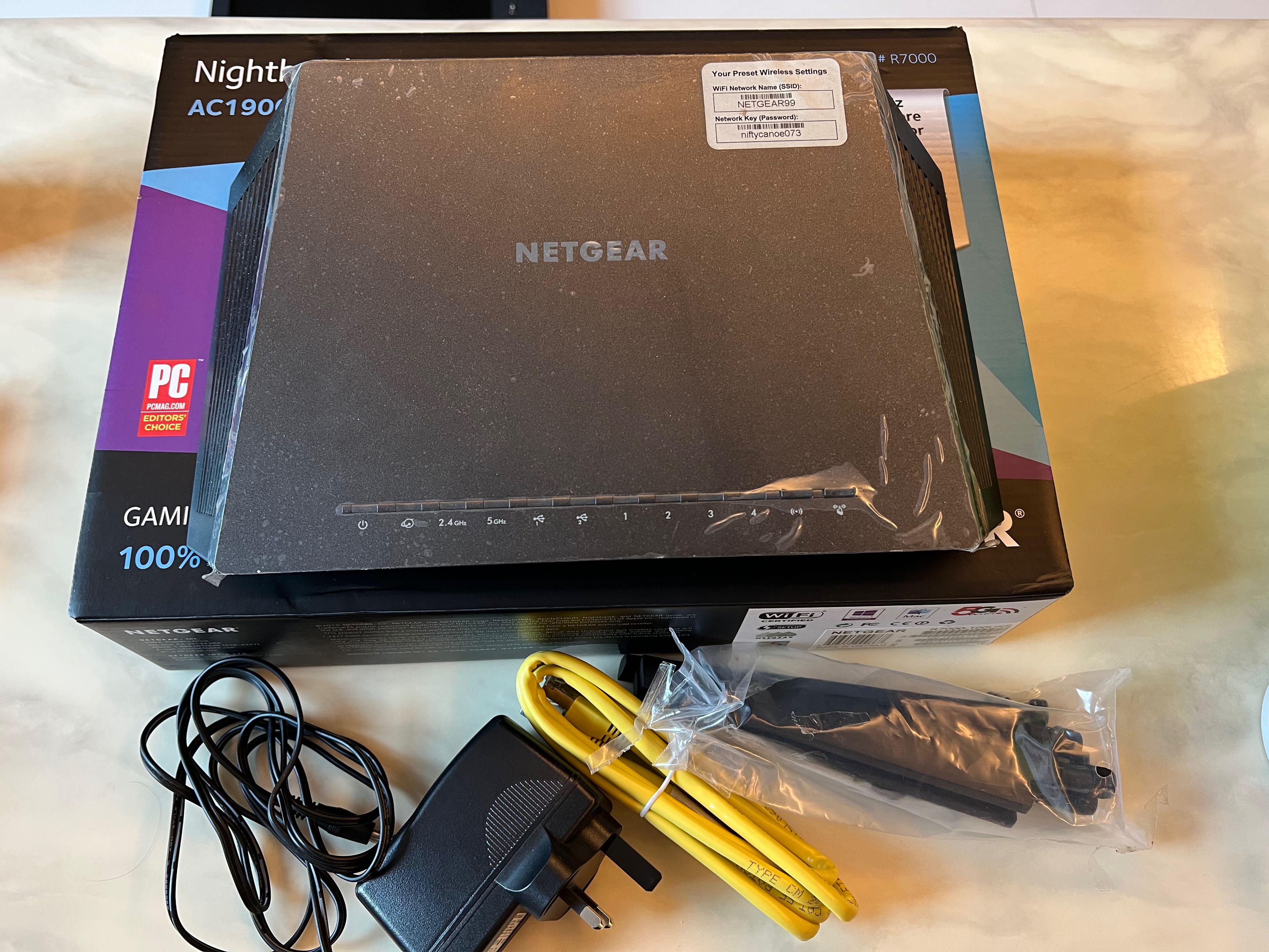 Netgear Nighthawk R7000 AC1900 smart Wi-Fi router, Computers & Tech ...