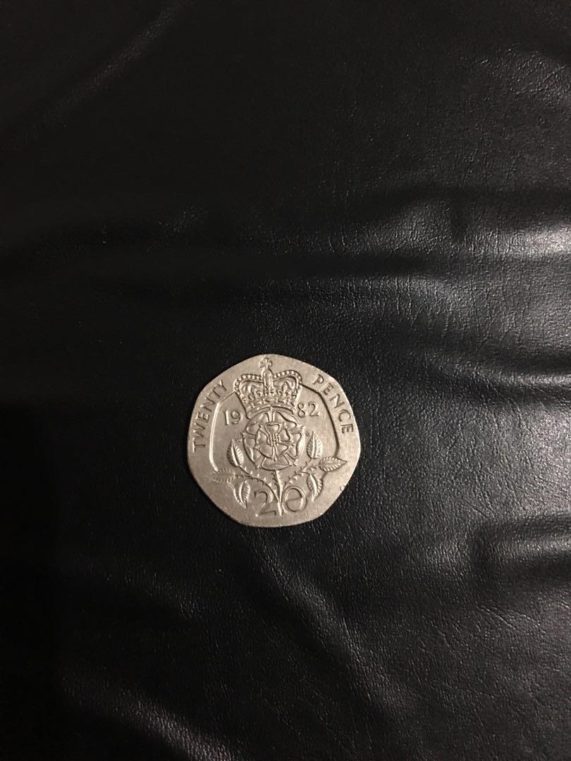 Old Coin 1982 - Queen Elizabeth II - 20 PENCE, Hobbies & Toys ...