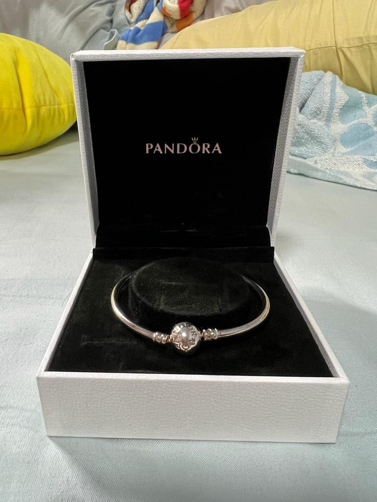 Pandora Bangle, Women's Fashion, Jewelry & Organisers, Bracelets on ...