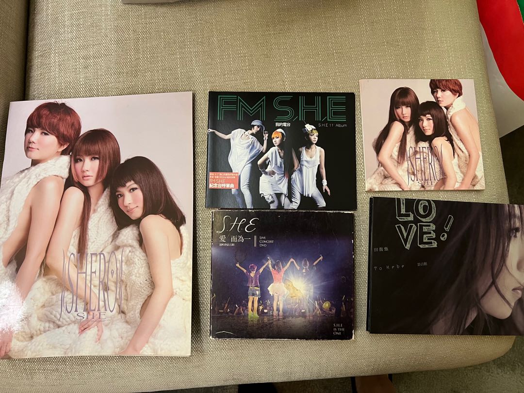 s.h.e Hebe 田馥甄 CD DVD, 興趣及遊戲, 音樂、樂器 & 配件, 音樂與媒體 - CD 及 DVD - Carousell