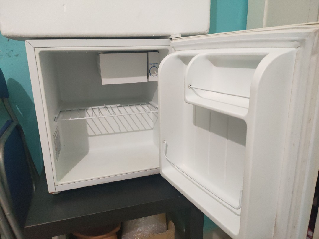 Used Mini fridge, TV & Home Appliances, Kitchen Appliances, Other ...