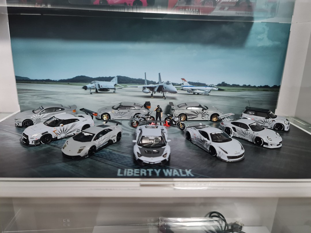 1/64 LBWK LB Fighter Diorama arcylic display case, Hobbies & Toys, Toys ...