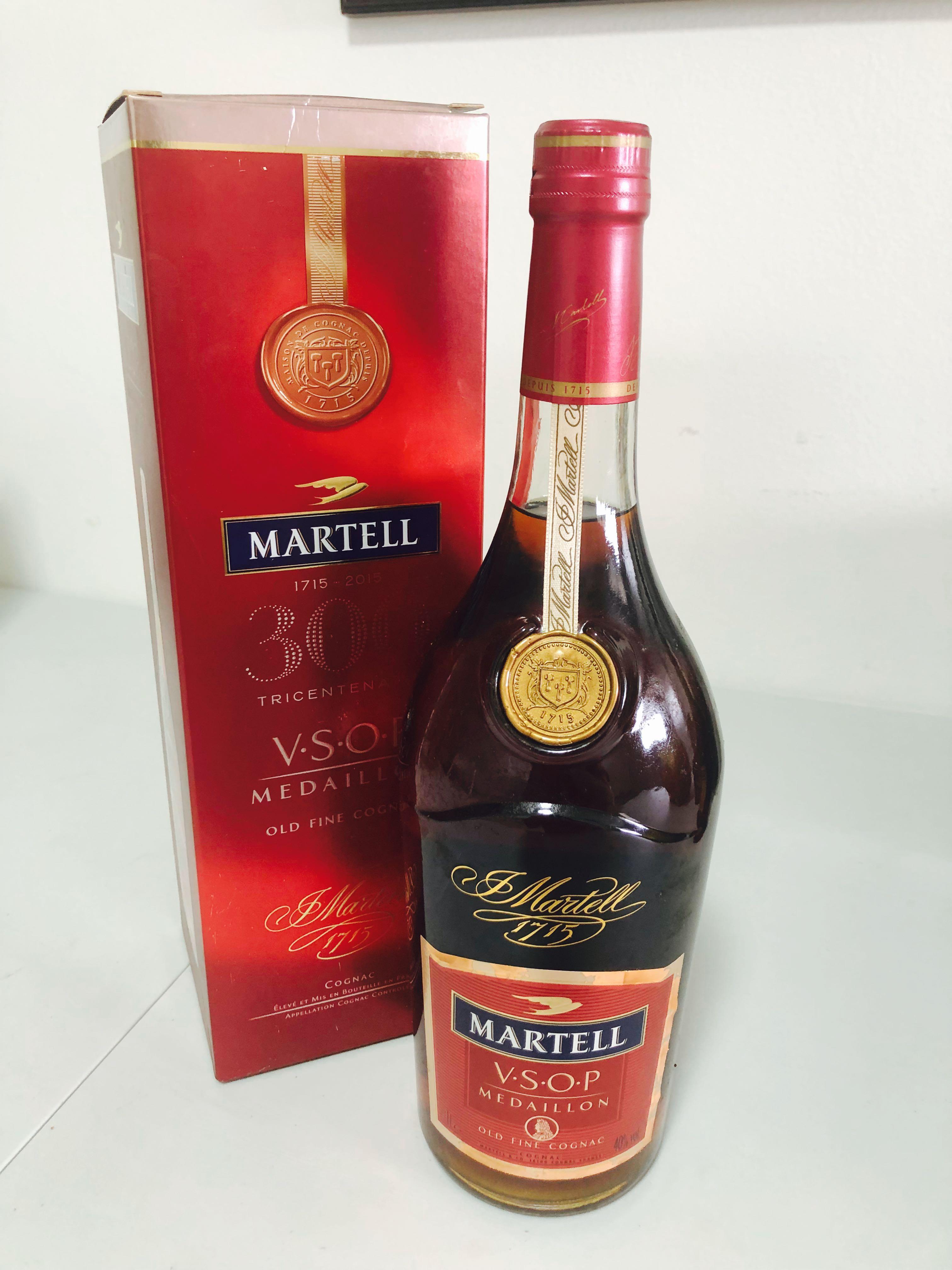 1715 Martell VSOP Medaillon Old Fine Cognac, Food & Drinks, Alcoholic Beverages on Carousell