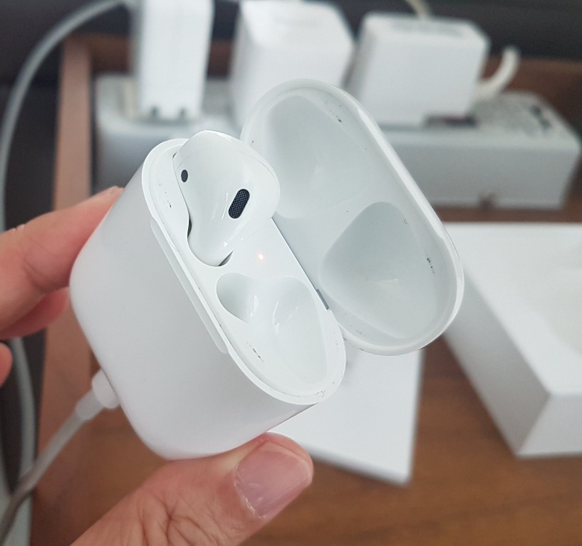 Apple Airpod Gen 2 One (left) piece only, Audio, Earphones on Carousell