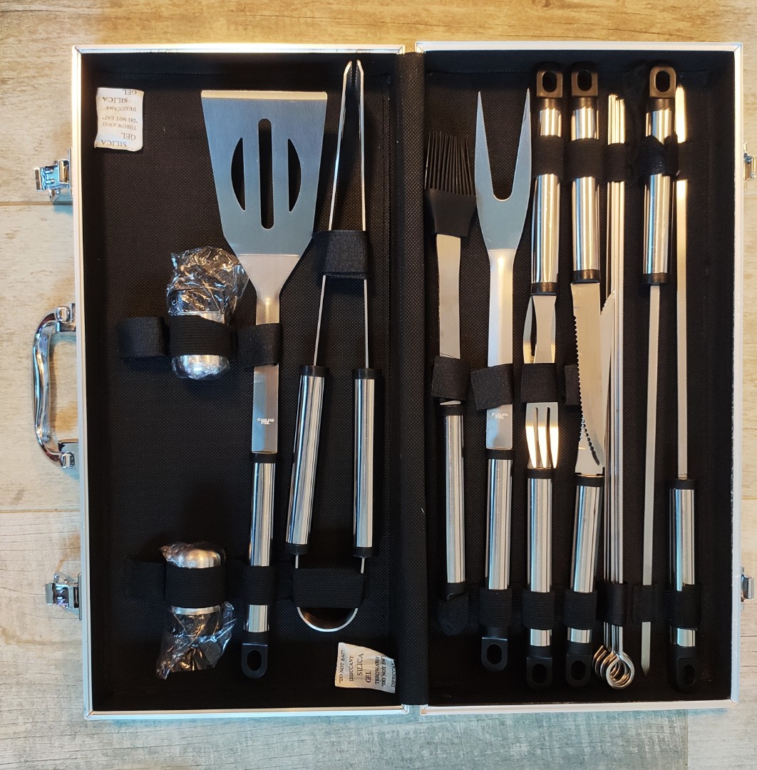 BBQ Pitmaster Toolbox, 家庭電器, 廚房電器, 燒烤爐及火鍋鍋具 - Carousell