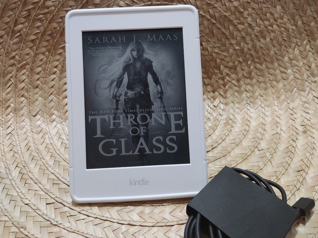 Kindle Paperwhite 3rd Generation, Mobile Phones & Gadgets, E-Readers on ...