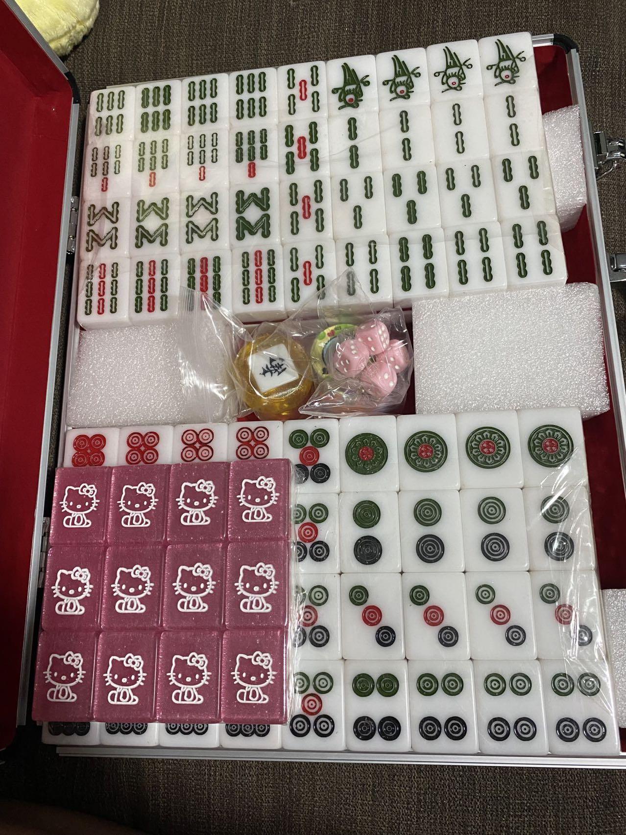 Mahjong Hello Kitty Set, Hobbies & Toys, Toys & Games on Carousell