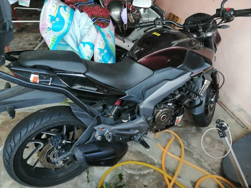 MODENAS DOMINAR 400cc. (2018), Motorbikes on Carousell