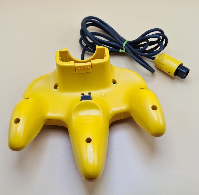Original Nintendo 64 Controller Yellow n64, Video Gaming, Gaming ...