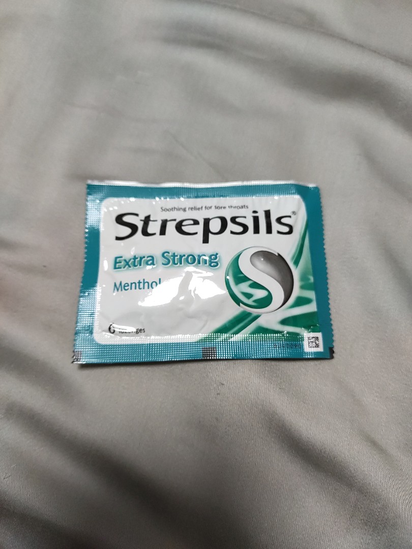 Strepsils lozenges menthol extra strong, Food & Drinks, Other Food ...