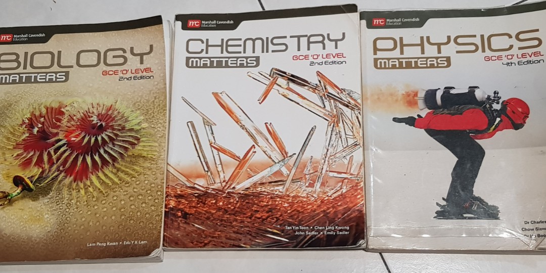 Triple science Biology, Chemistry and physics textbook, Hobbies & Toys ...