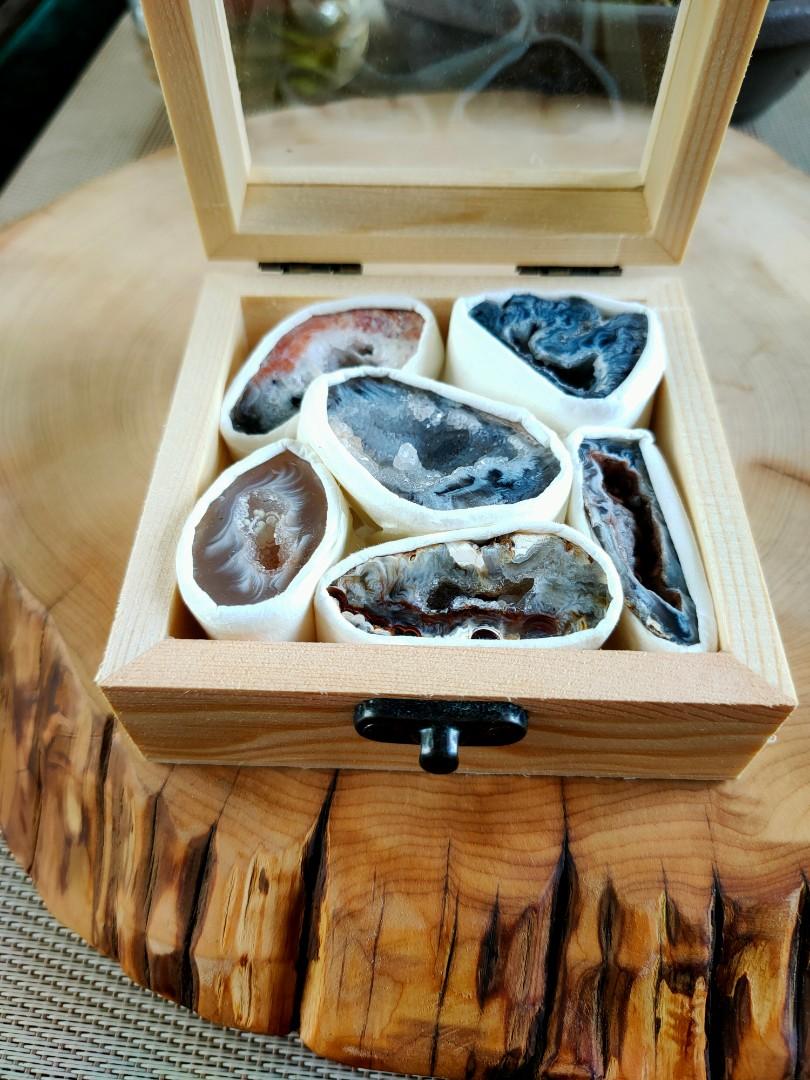 6 Natural Mini Agates Geodes Cave in wooden Glass box collection ...