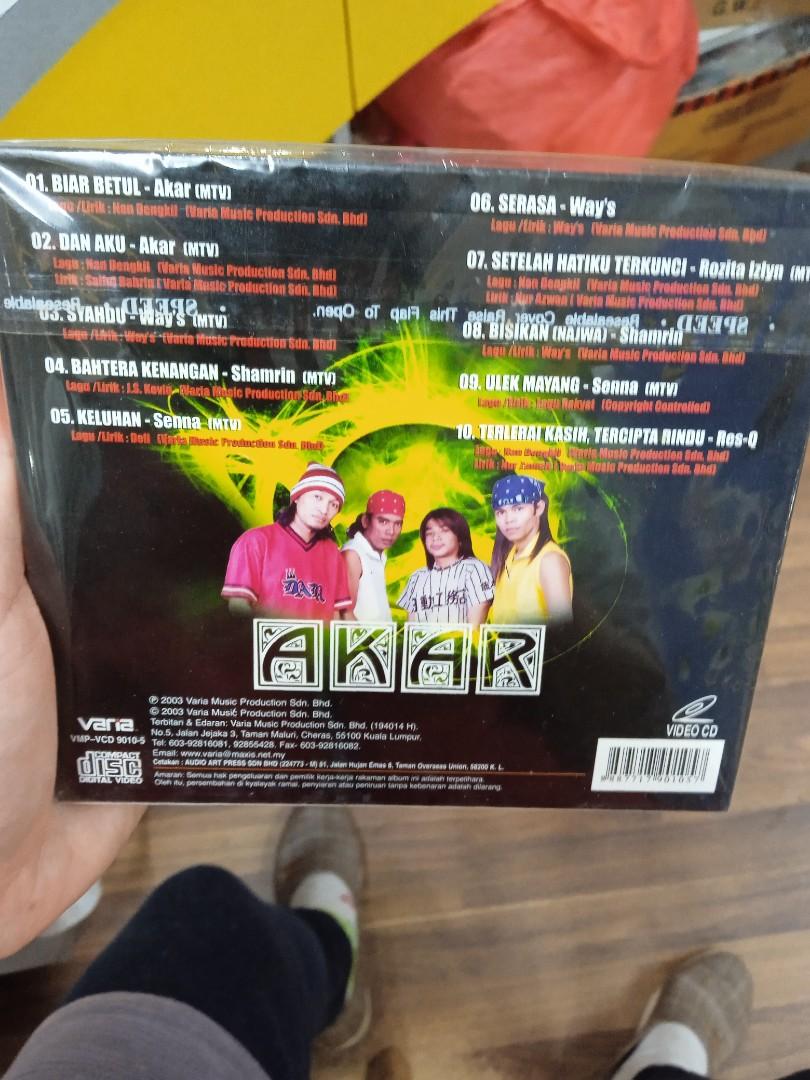 Album kumpulan akar, Hobbies & Toys, Music & Media, CDs & DVDs on Carousell