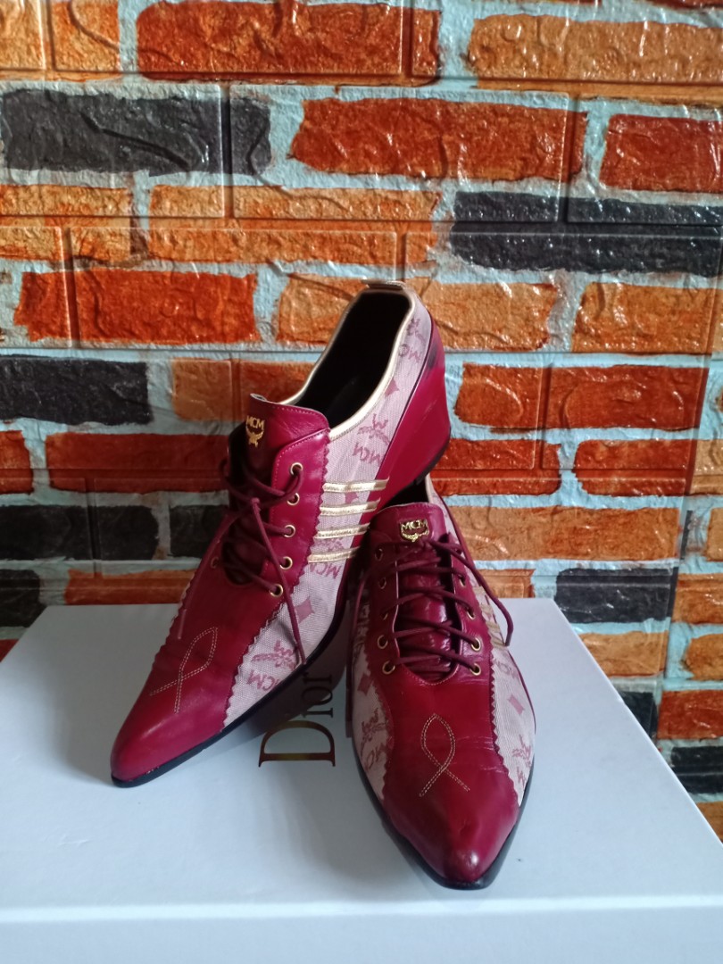 Authentic MCM, Women's Fashion, Footwear, Flats & Sandals on Carousell