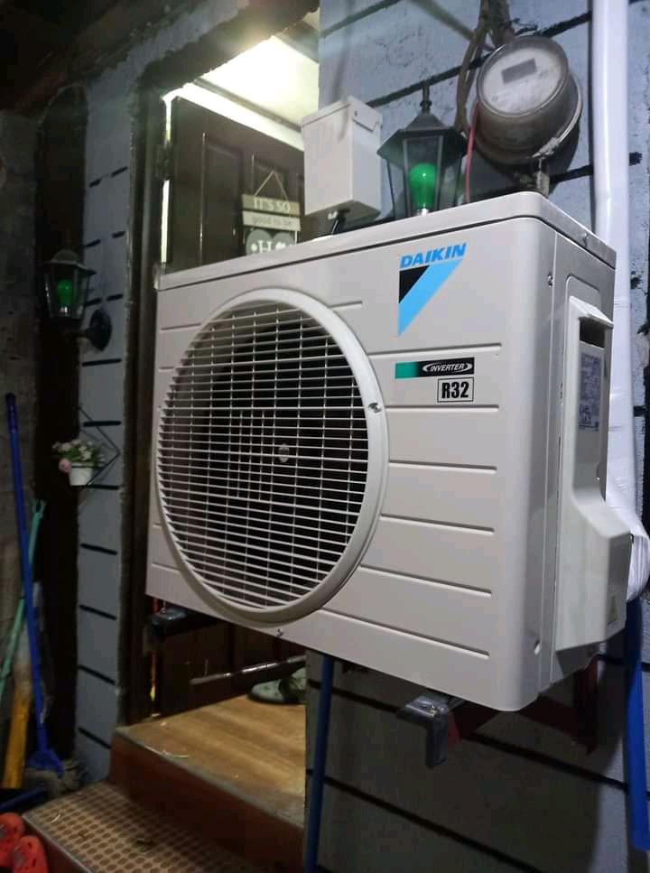 Daikin split type inverter aircon with Free installation brand new, TV ...