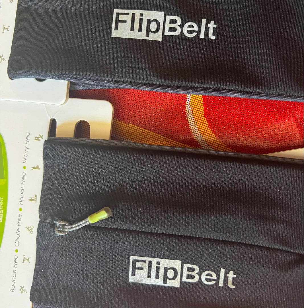 Authentic Flipbelt Zipper storage belt. Running, hiking, walling ...
