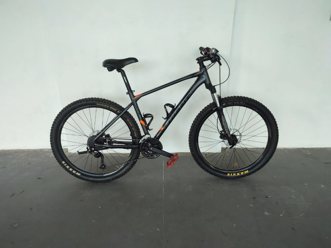 Giant ATX 830 Mountain Bike 27.5" M, Sports Equipment, Bicycles & Parts ...