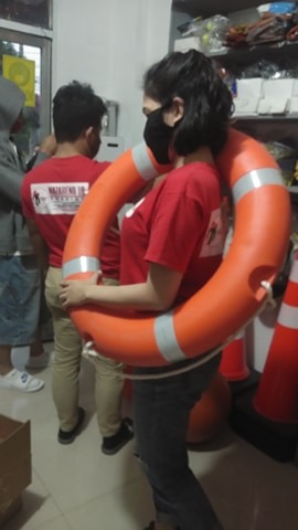 Lifebuoy ring, Sports Equipment, Sports & Games, Water Sports on Carousell