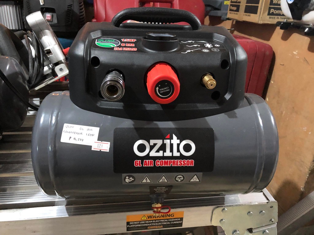 Ozito 6 Litre Air Compressor 1.5HP, Commercial & Industrial ...