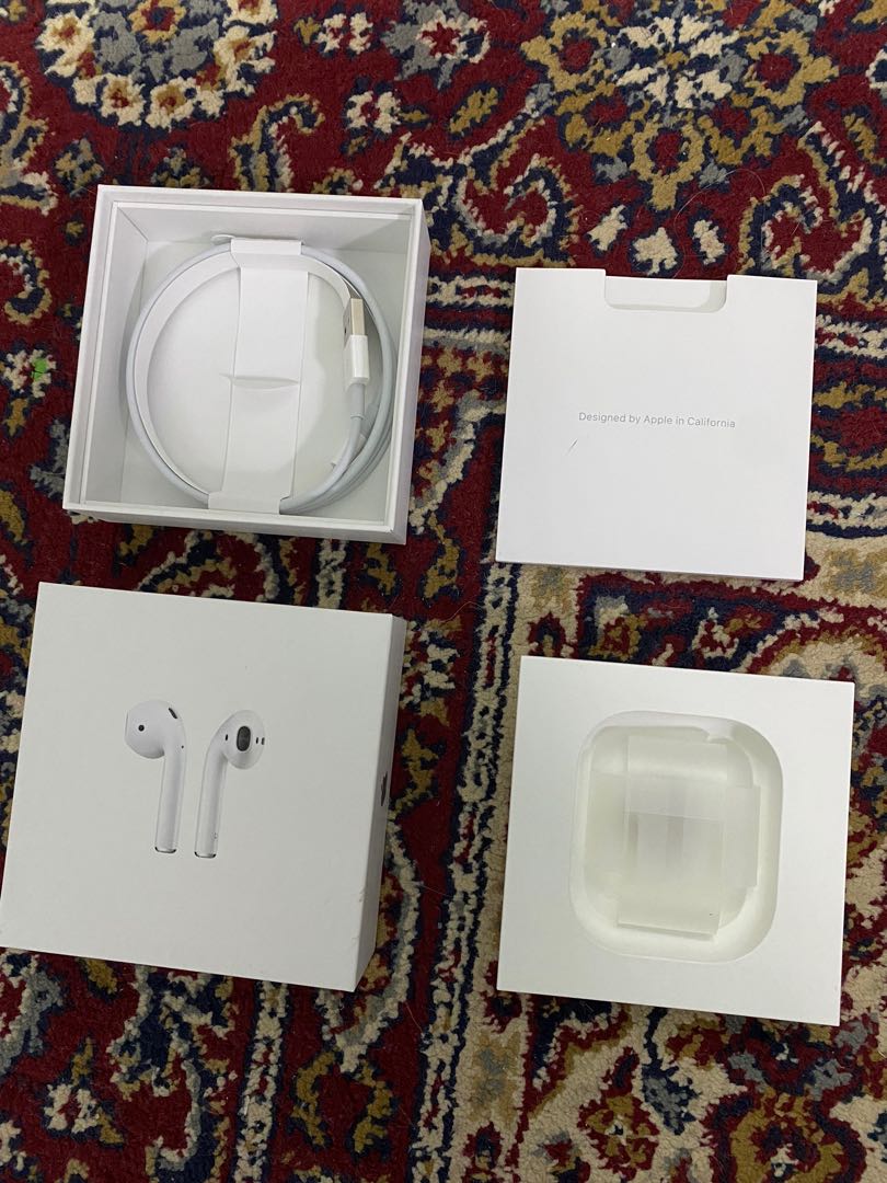 Airpods gen 1 original box with original cable unused, Mobile Phones ...