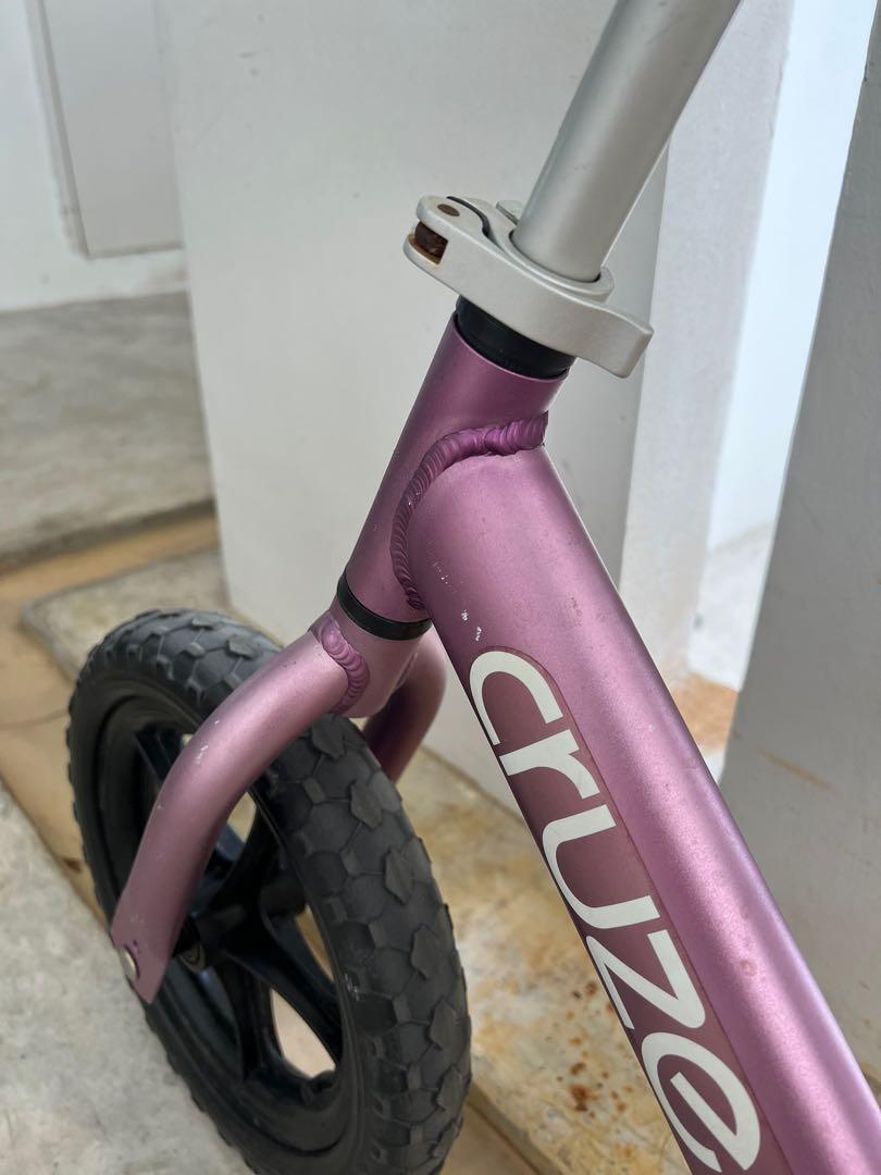 Cruzee balance bike (purple), Sports Equipment, Bicycles & Parts ...