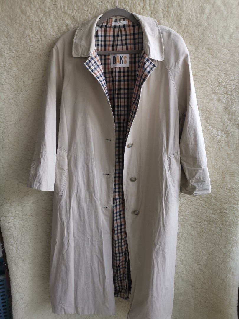 DAKS Trench Coat, Women's Fashion, Coats, Jackets and Outerwear on Carousell