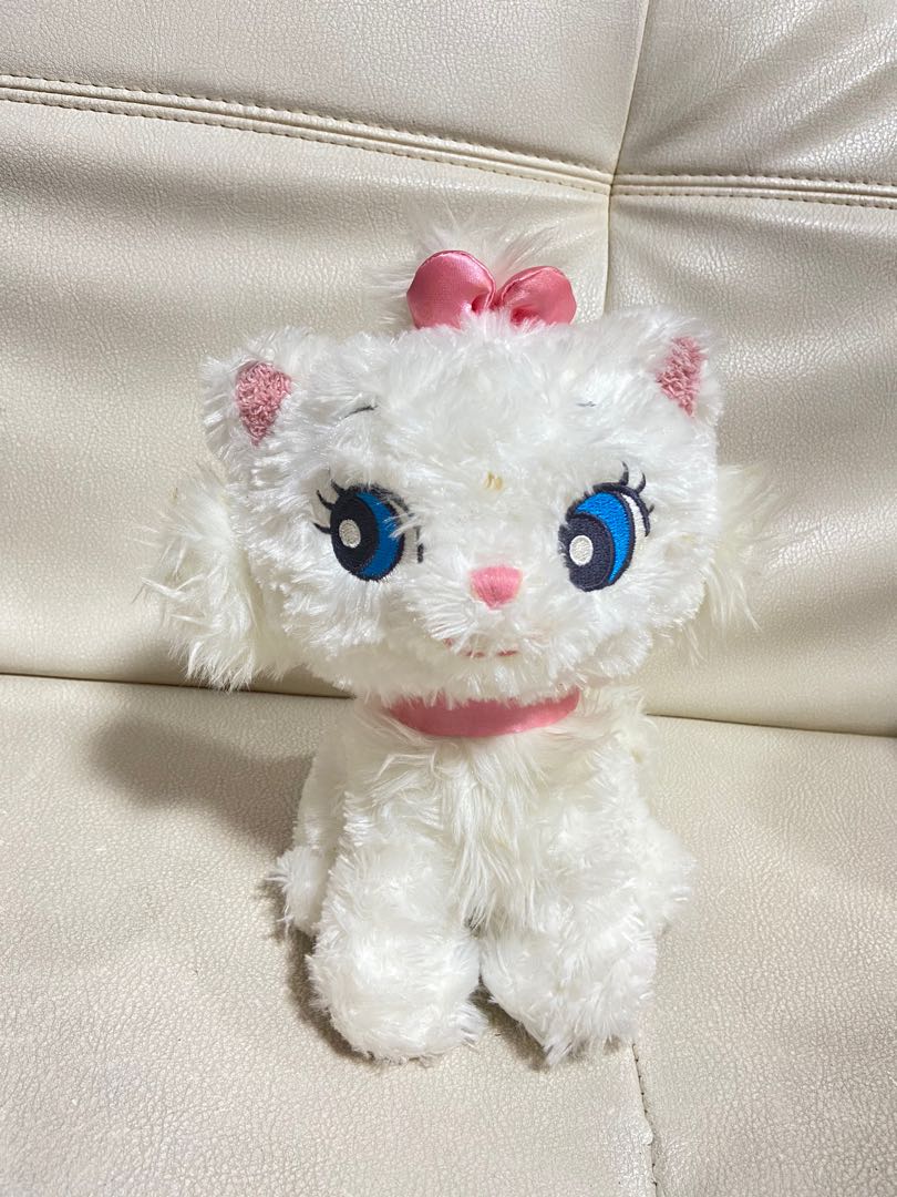 Disney Marie cat plush toy, Hobbies & Toys, Toys & Games on Carousell