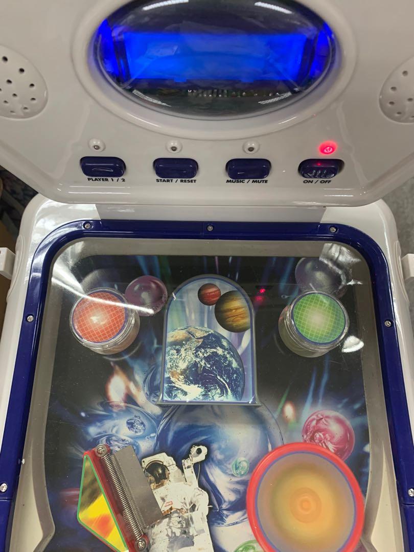 實體波子機太空人Flipper pinball machine spaceman, 興趣及遊戲, 玩具 & 遊戲類 - Carousell