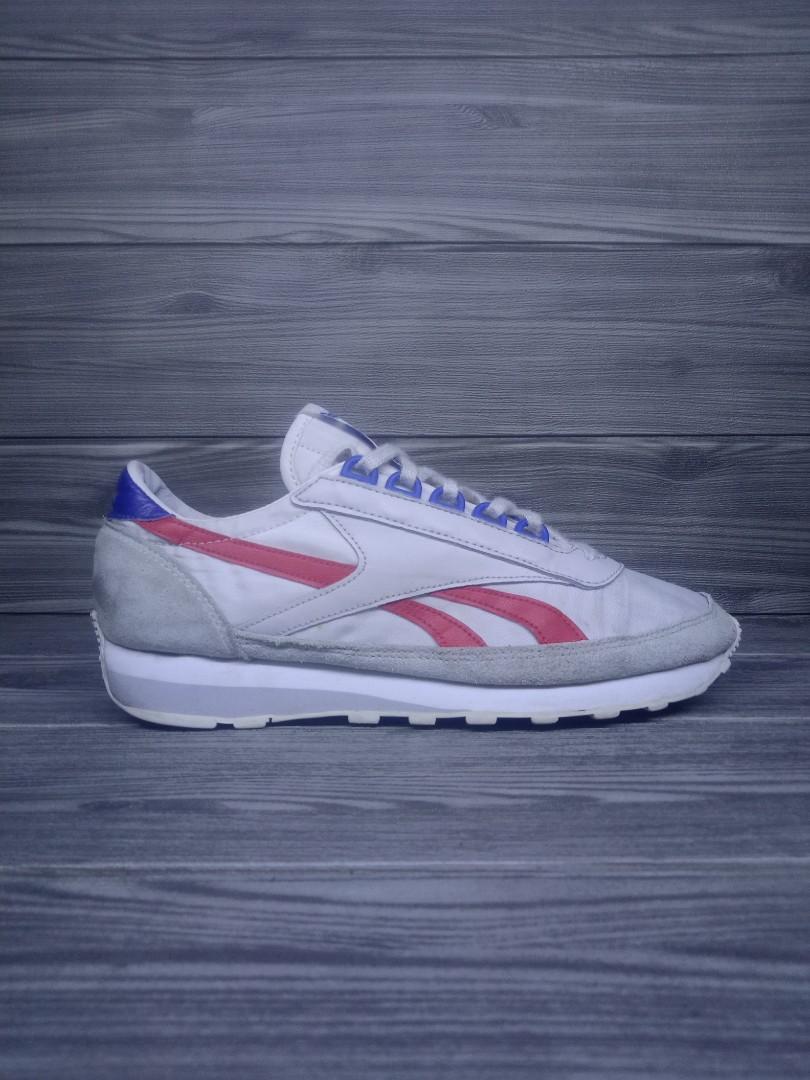 Sepatu Reebok Aztec Second, Fesyen Pria, Sepatu , Sneakers di Carousell