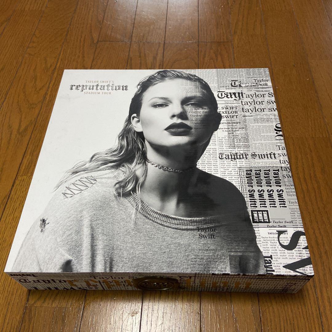 Taylor Swift Reputation VIP Box, Hobbies & Toys, Memorabilia ...