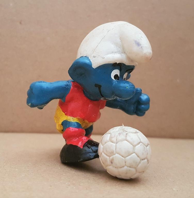 The Smurfs Collection, Vintage Smurf kicking a ball, Playing Football ...