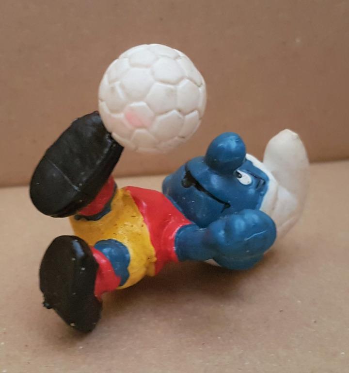 The Smurfs Collection, Vintage Smurf kicking a ball, Playing Football ...