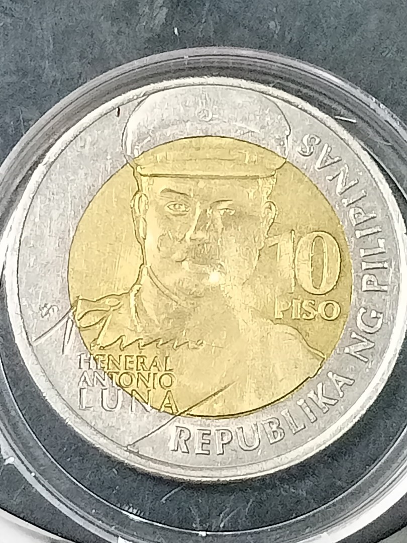 10 piso commemorative coin, Community on Carousell